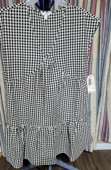 Time and Tru | Dresses | 335 Time And True Vneck Tiered Dress ...